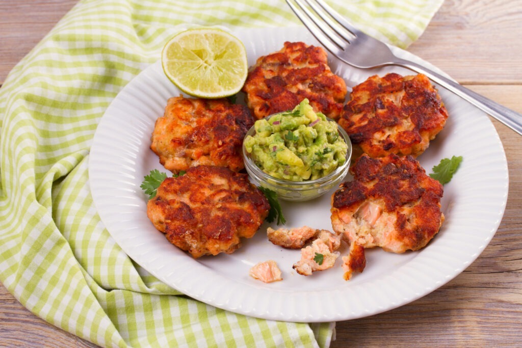 Chiftele de somon, pentru o cină ușoară / Înainte de a ajunge la ...