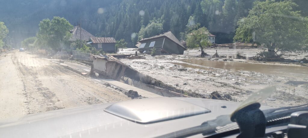 Suceava: Locuitorii din Broşteni au din nou apă curentă, după ...