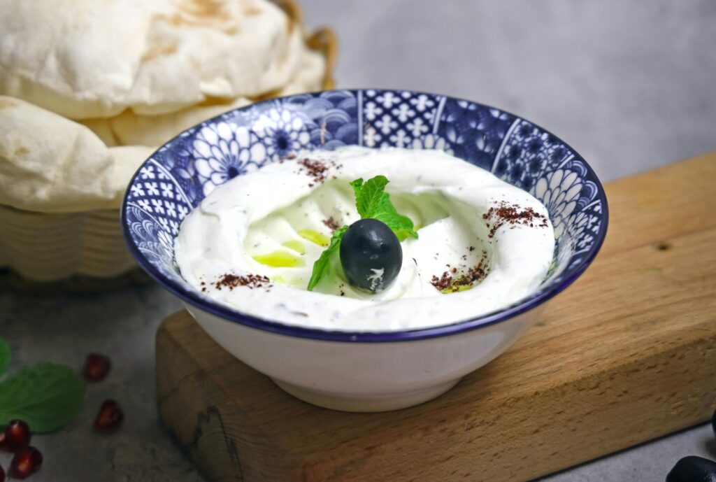 diferenta dintre iaurtul grecesc cu grasime si cel degresat - G4Food.ro